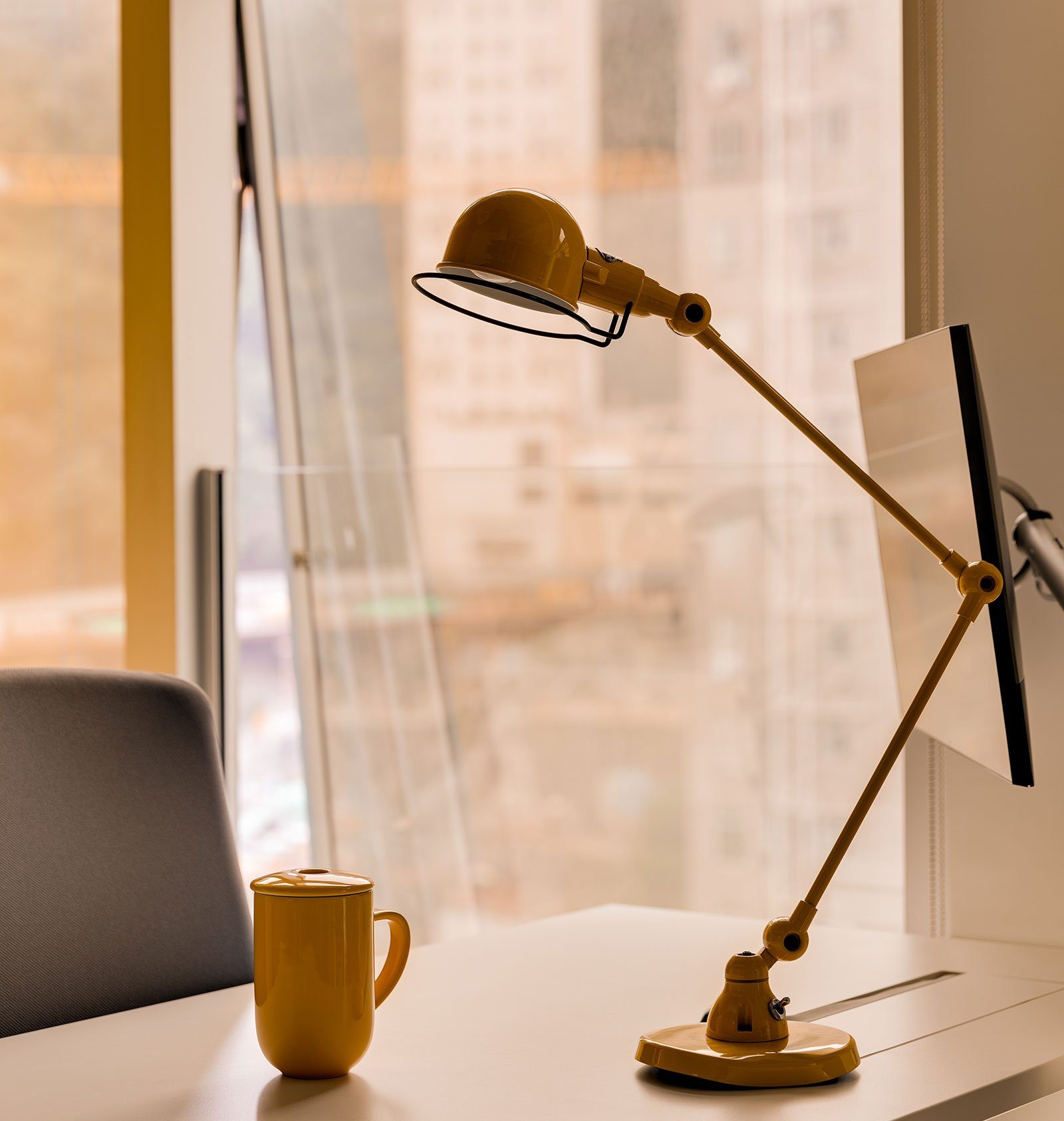 Contact • Slotine • Hong Kong business law firm